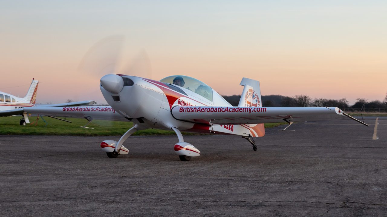Extra 200 - British Aerobatic Academy