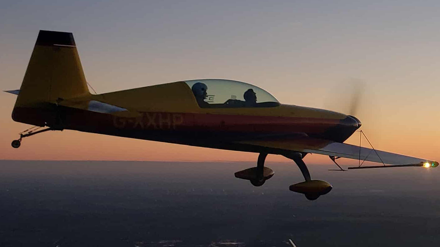 Extra 300 - British Aerobatic Academy